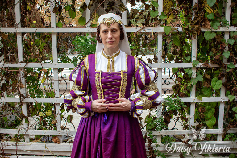 Renaissance Fantasy Gown – Faerie Queen Costuming
