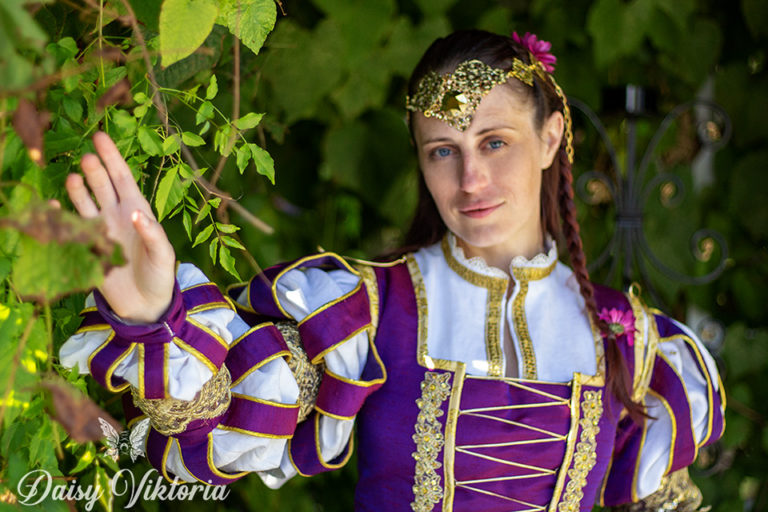 Renaissance Fantasy Gown – Faerie Queen Costuming